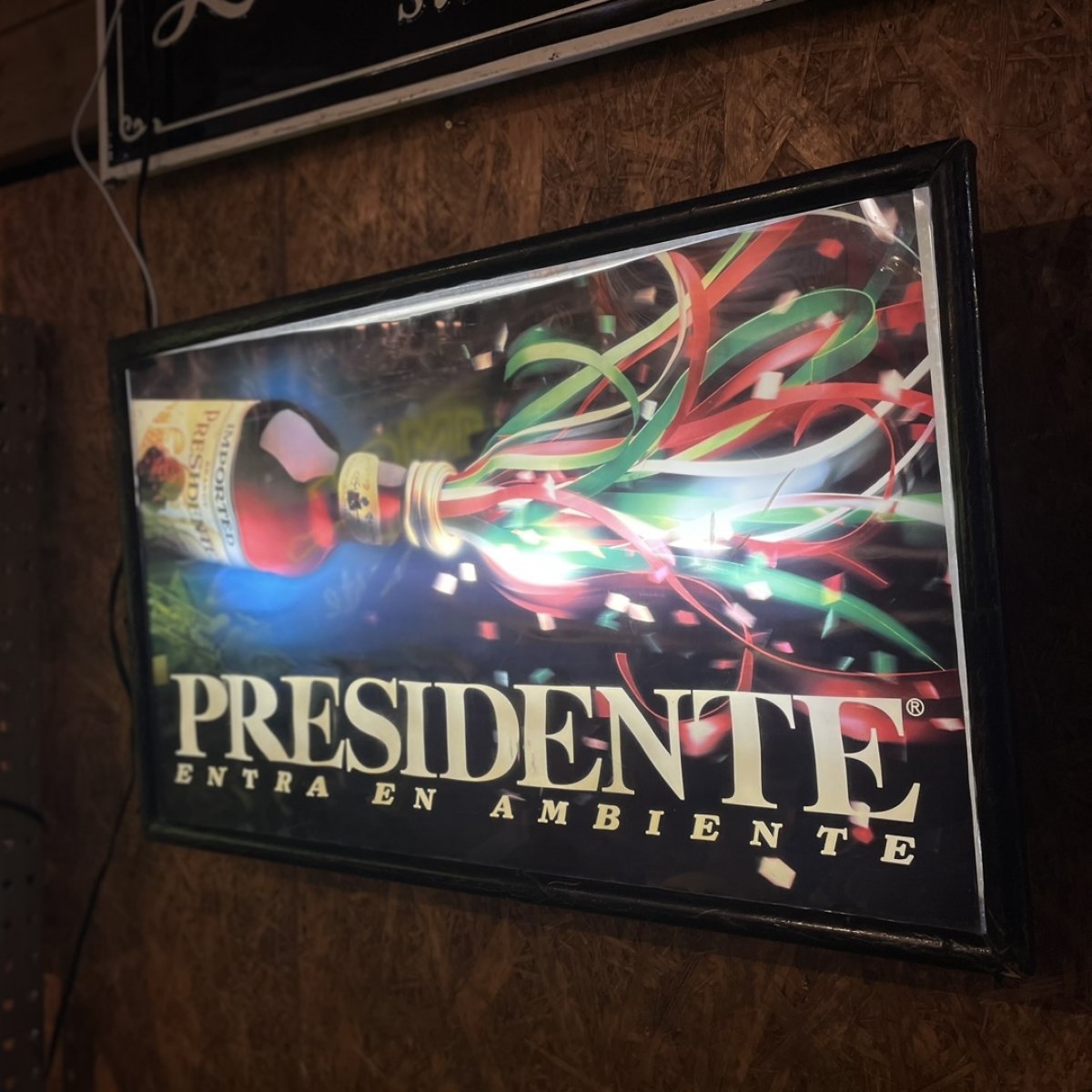 Mexican Vintage Presidente Beer Light Sign (LED Customized)